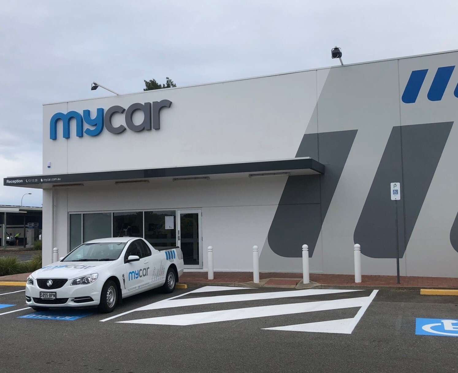 The Grove Tyres, Mechanics, Car Service & Repairs | mycar The Grove